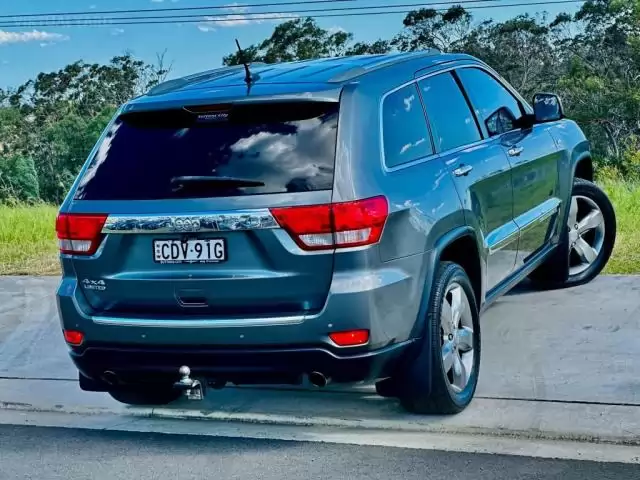 2011 Jeep Grand Cherokee Hemi V8 5.7L 4x4 Luxury SUV Camera | Jeeps To Go