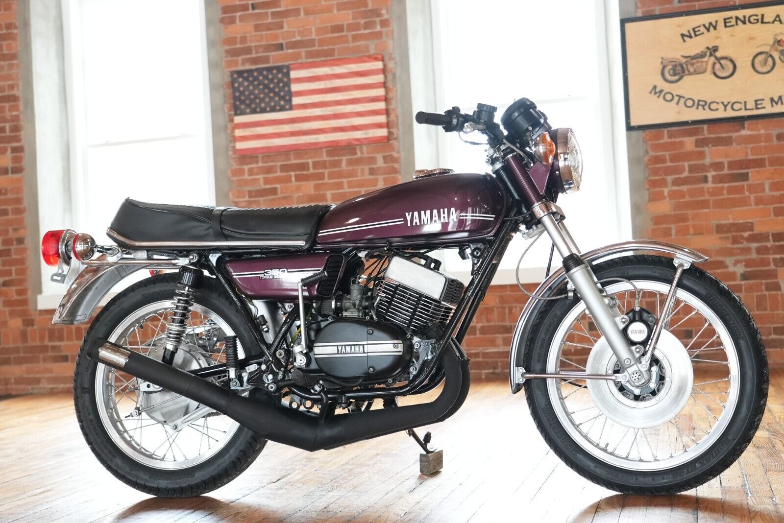 1974 Yamaha RD350 | Motorcycles To Go
